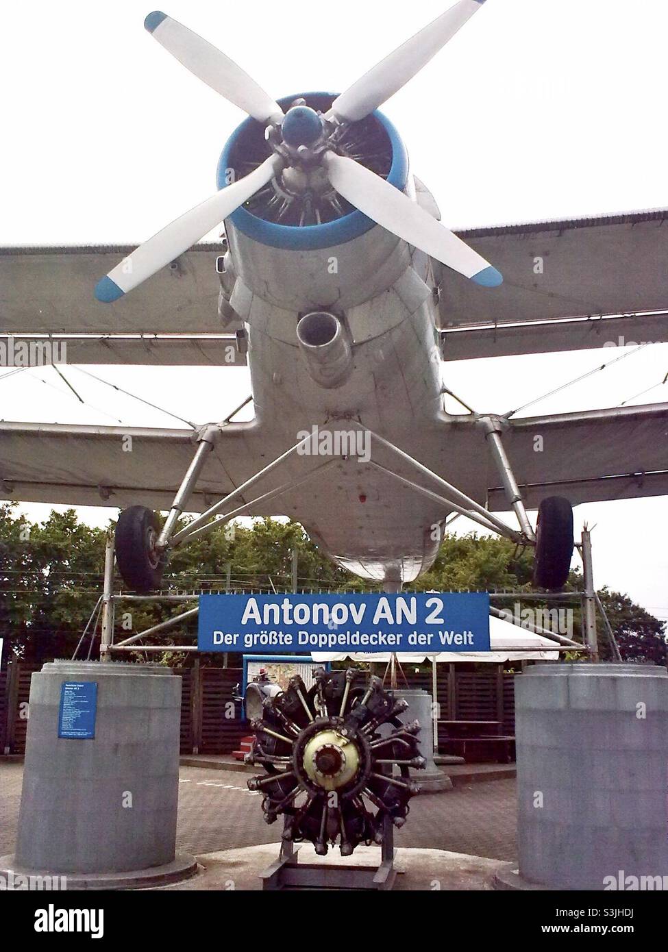 Antonov an 2 russian transport aircraft hi-res stock photography and ...