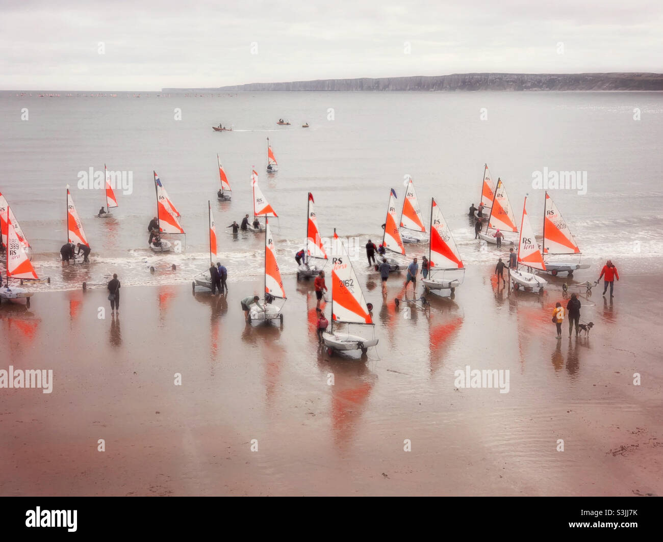 Sailing race about to start Stock Photo - Alamy