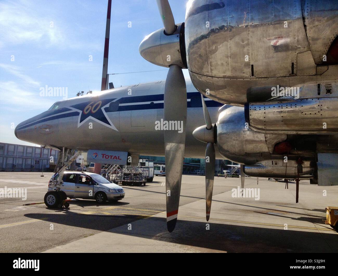 Lockheed L-1049 Super Constellation aircraft Star of Switzerland HB-RSC ...