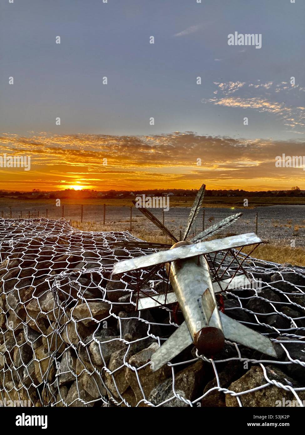 Wall plane hi-res stock photography and images - Alamy