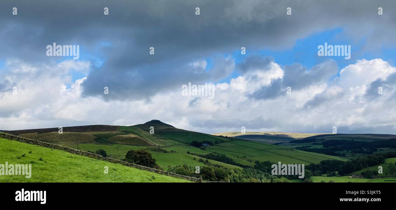 Shutlingsloe hi-res stock photography and images - Alamy
