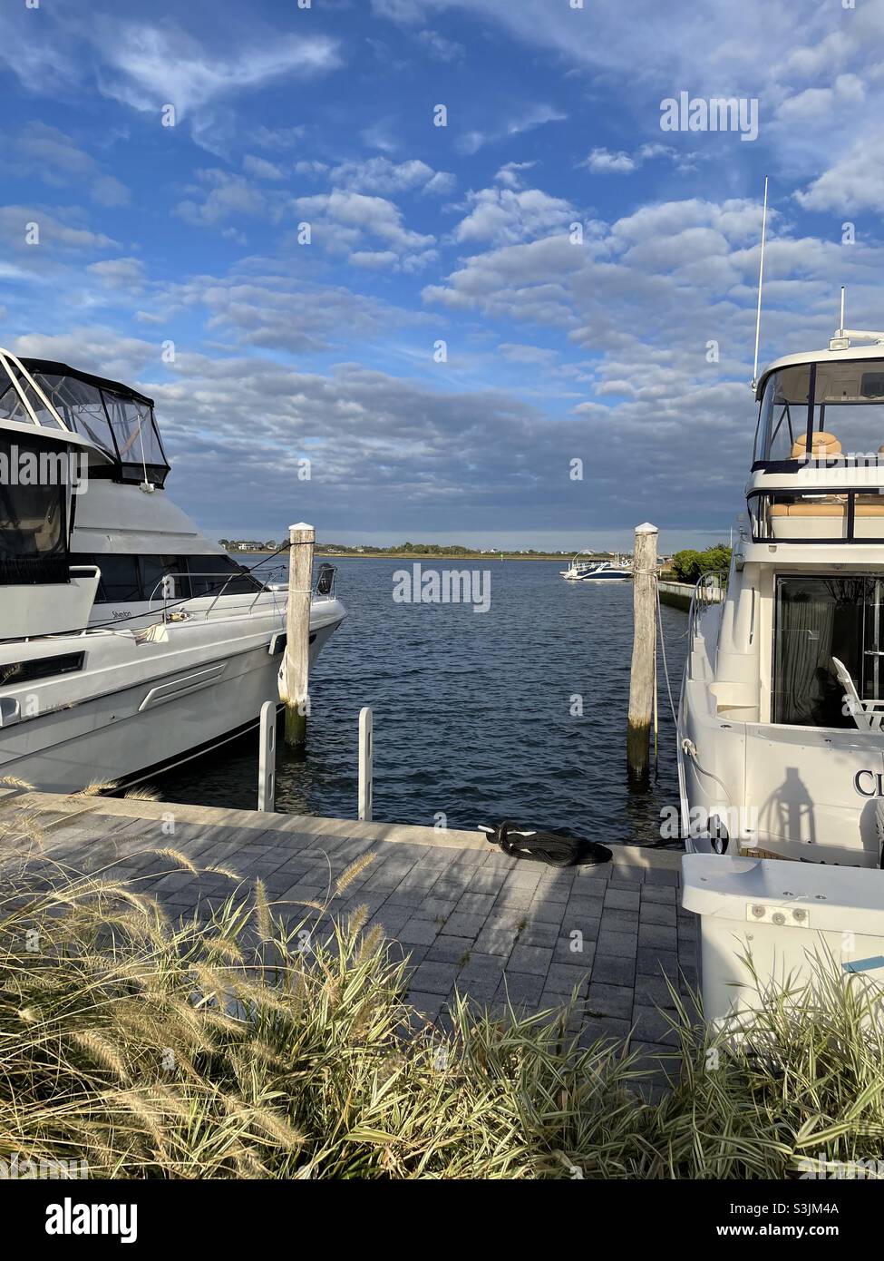 The hamptons and boats hi-res stock photography and images - Alamy