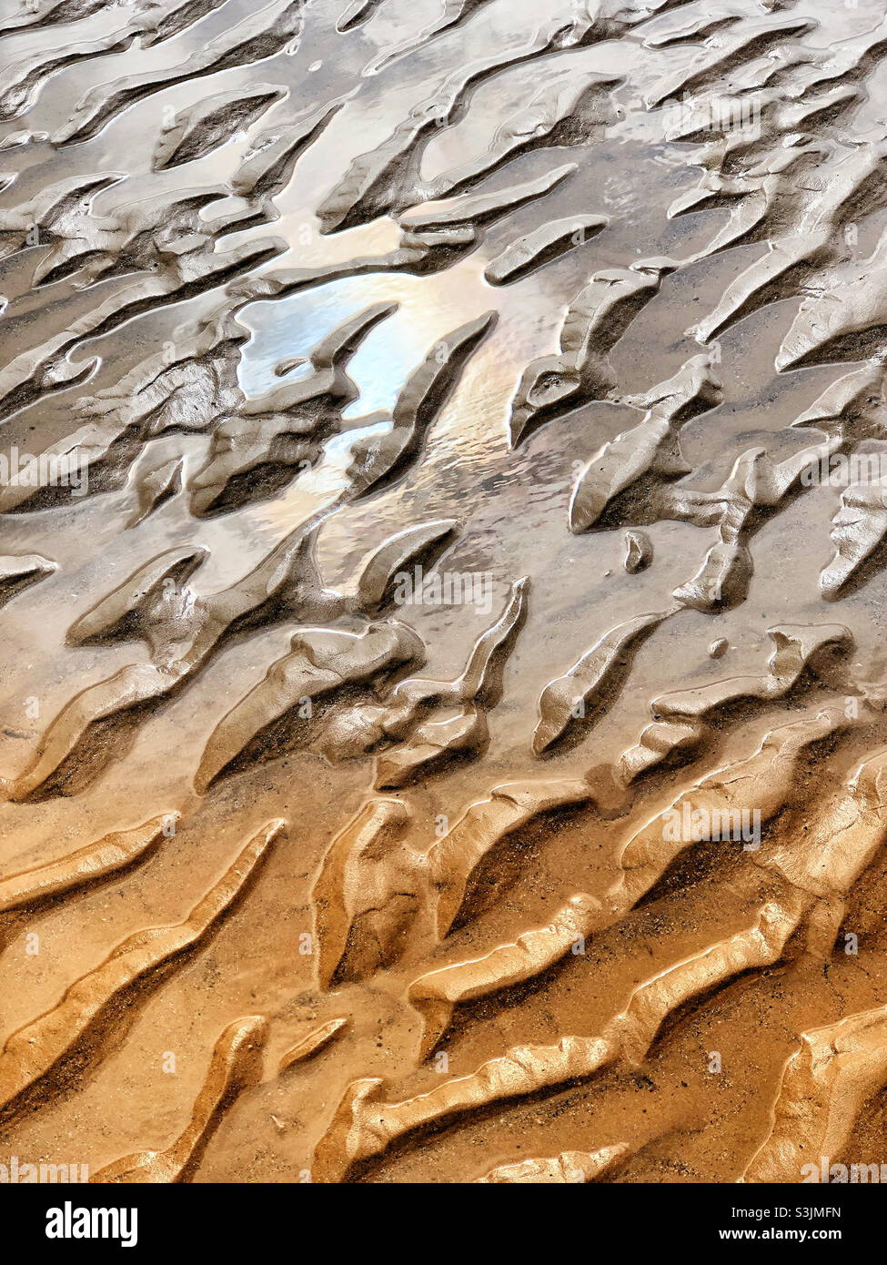 Wave ripples beach hi-res stock photography and images - Alamy