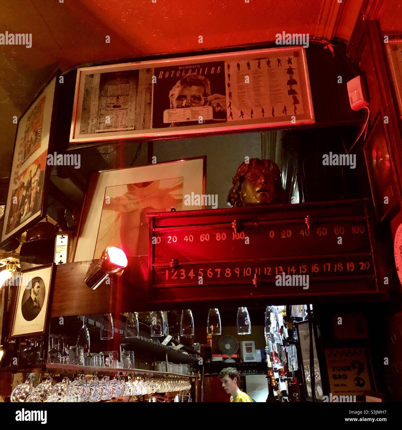 London Pub the Cross Keys in Covent Garden Stock Photo - Alamy