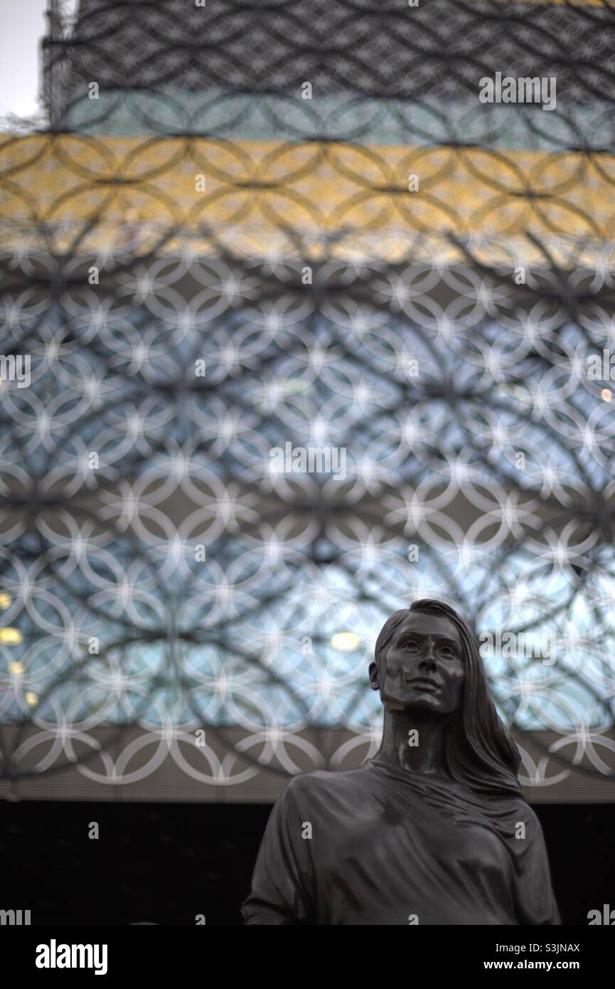 Birmingham library sculpture hi-res stock photography and images - Alamy
