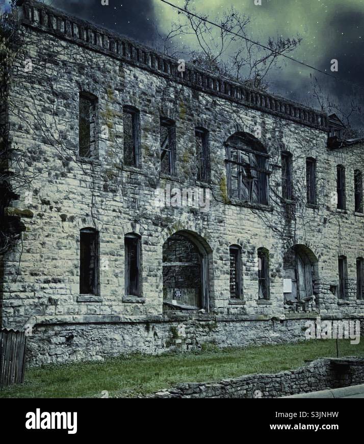 Haunted Buildings High Resolution Stock Photography and Images - Alamy