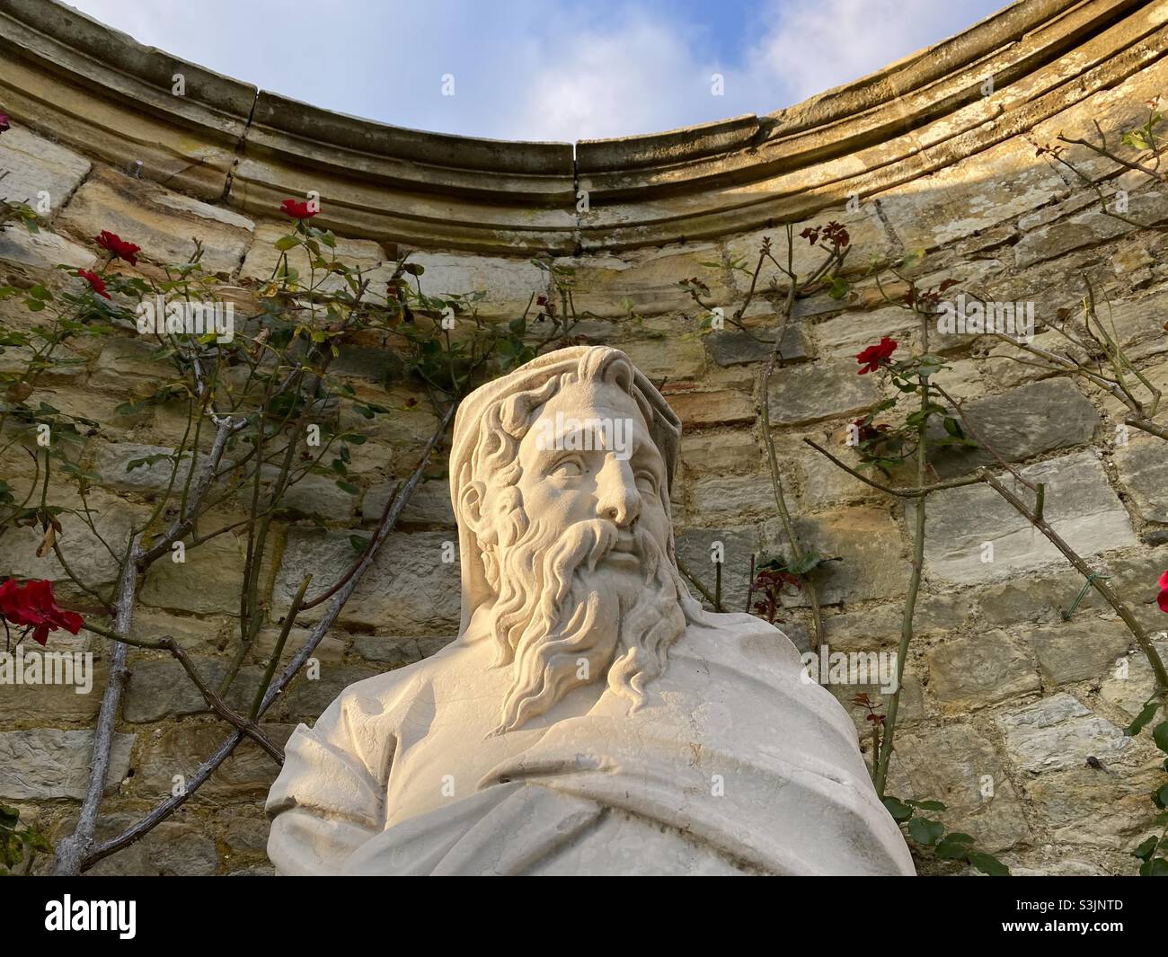 Statue alcove hi-res stock photography and images - Alamy