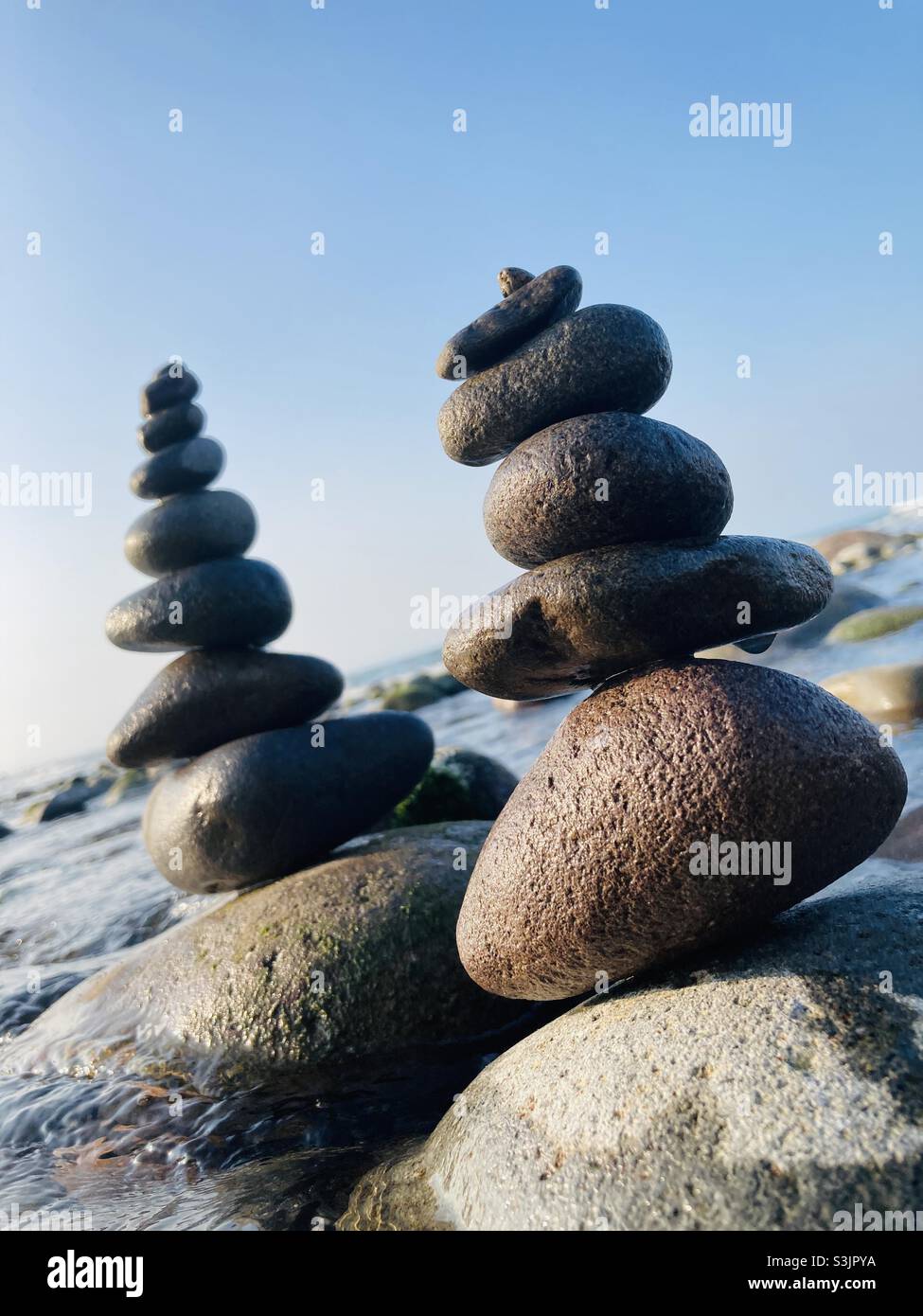 Rick balanging hi-res stock photography and images - Alamy