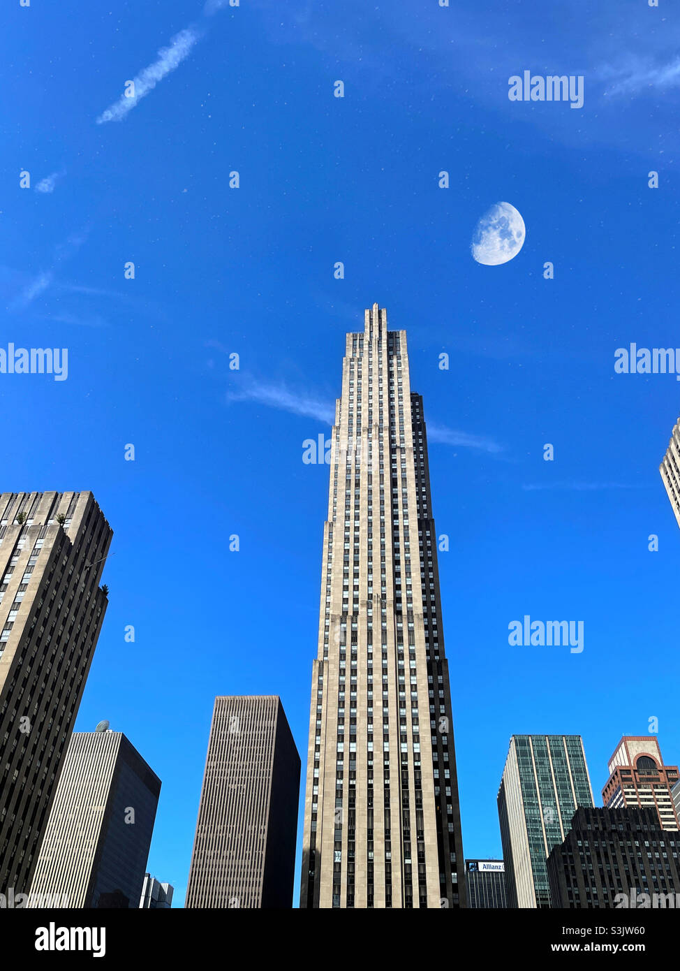 Comcast building as seen under a waxing moon, NYC, USA, 2021 Stock ...