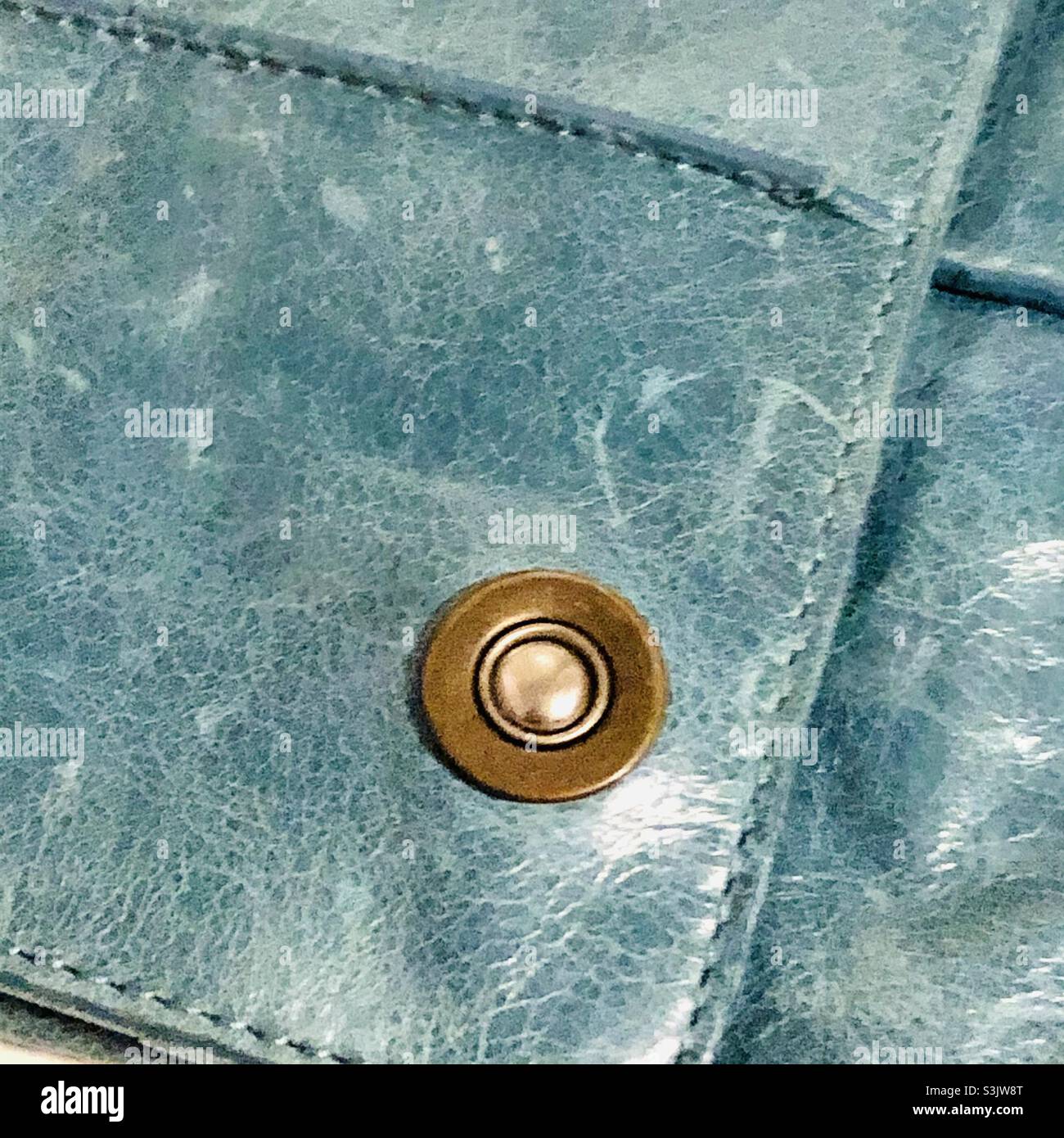 Magnetic clasp hi-res stock photography and images - Alamy