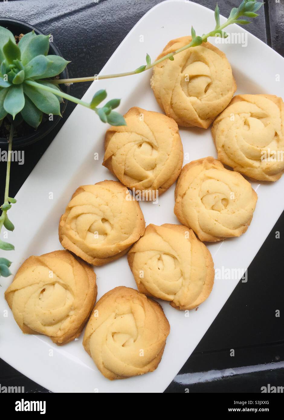 Vanila cookies hi-res stock photography and images - Alamy