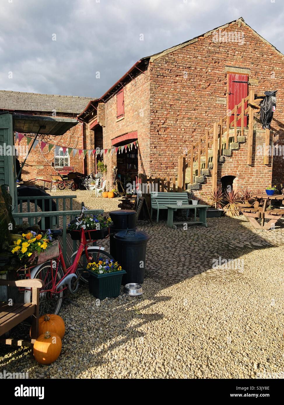 Farm shop in Cheshire Stock Photo - Alamy