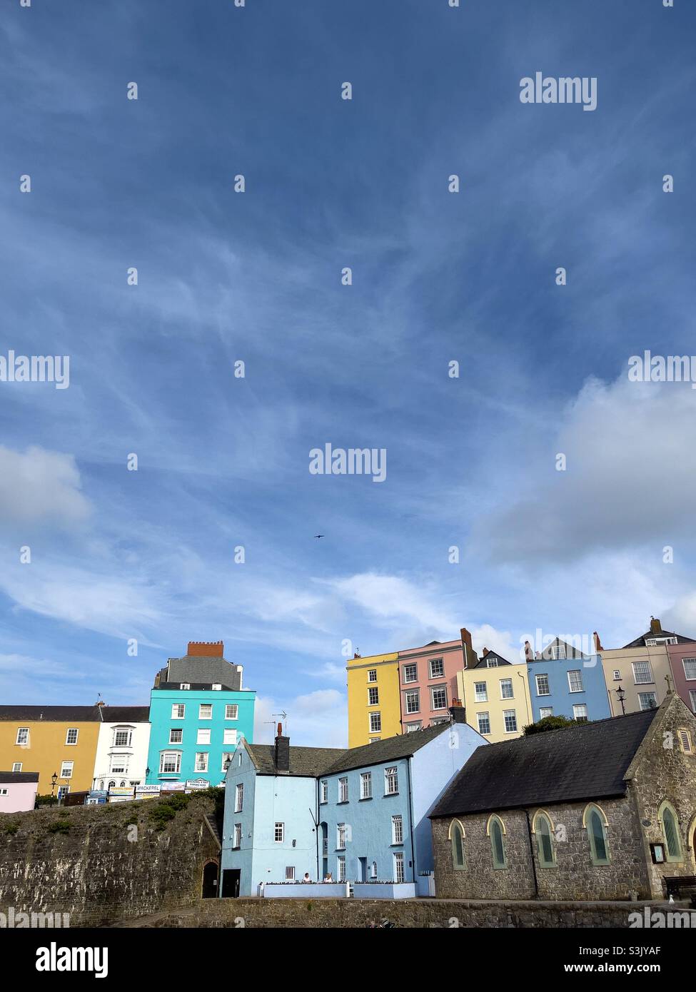 Tenby houses hi-res stock photography and images - Alamy