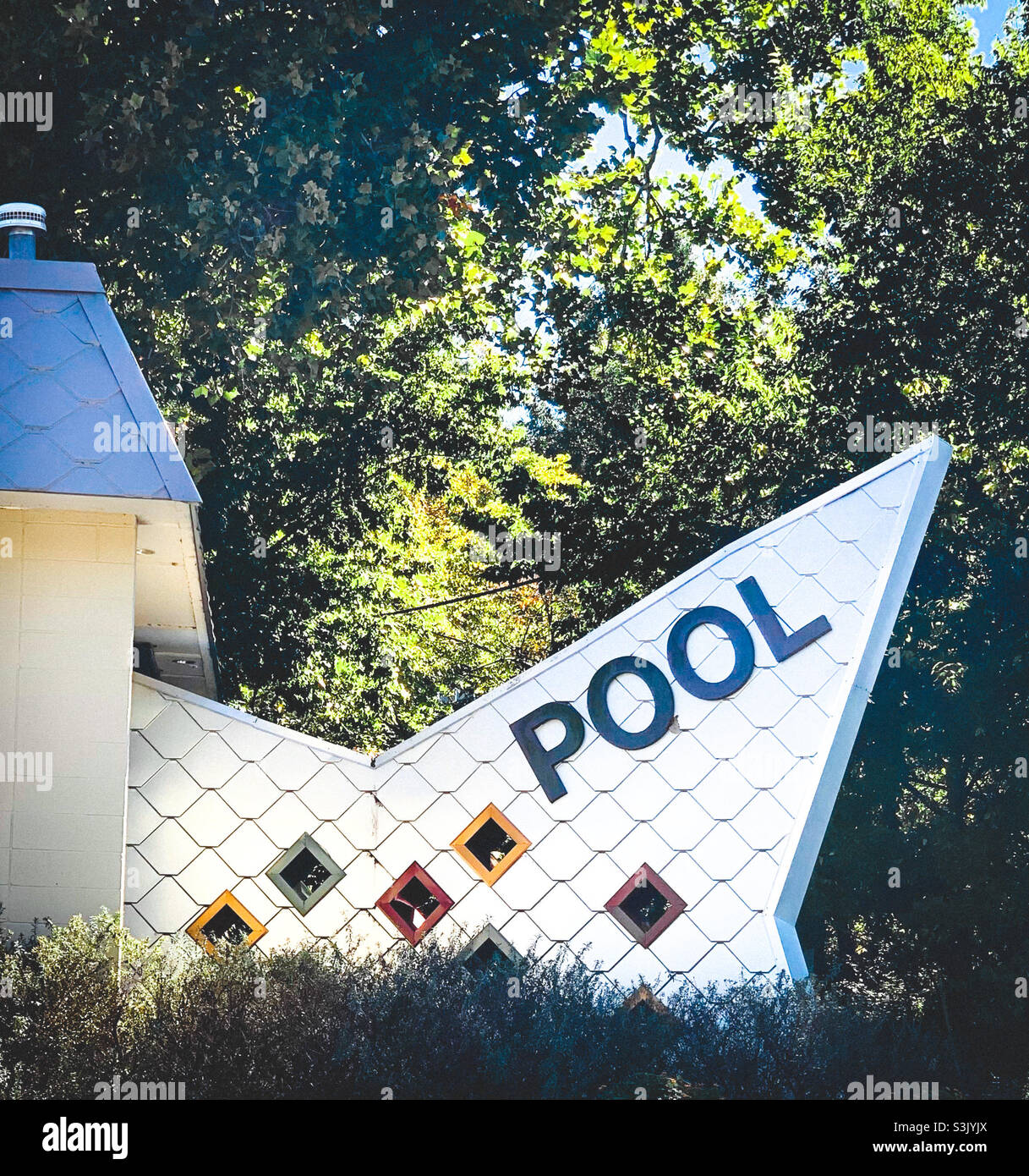 Pool signs hi-res stock photography and images - Alamy