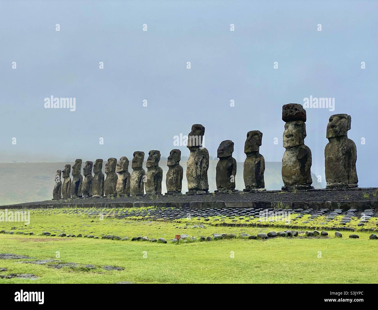 Moai statues hi-res stock photography and images - Alamy