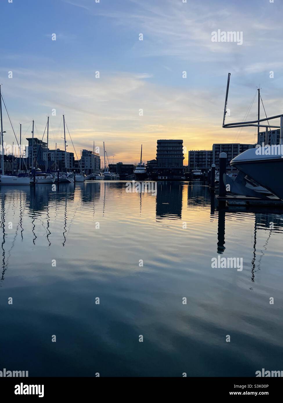 Sunset marina hi-res stock photography and images - Alamy