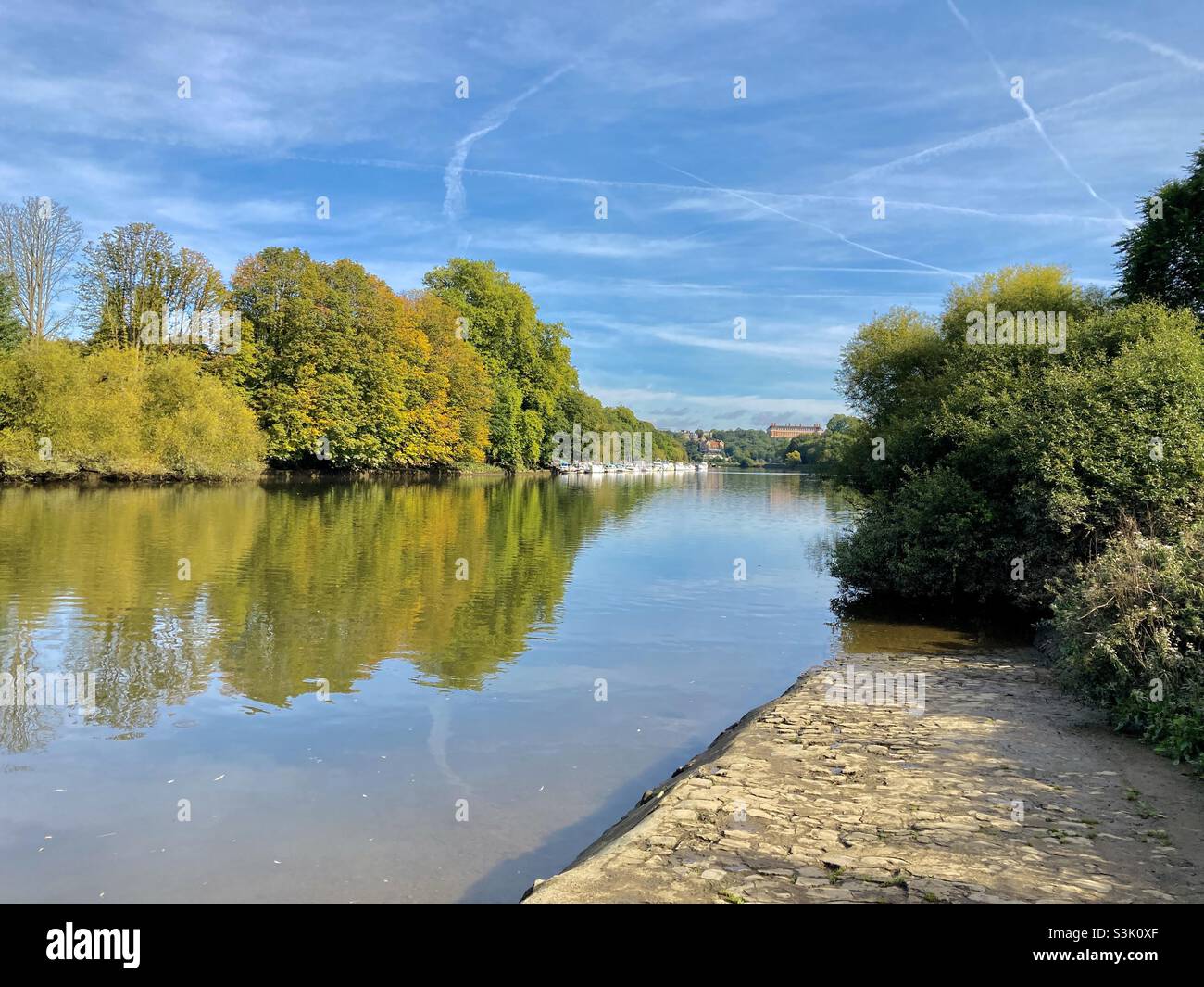Richmond river london hi-res stock photography and images - Alamy