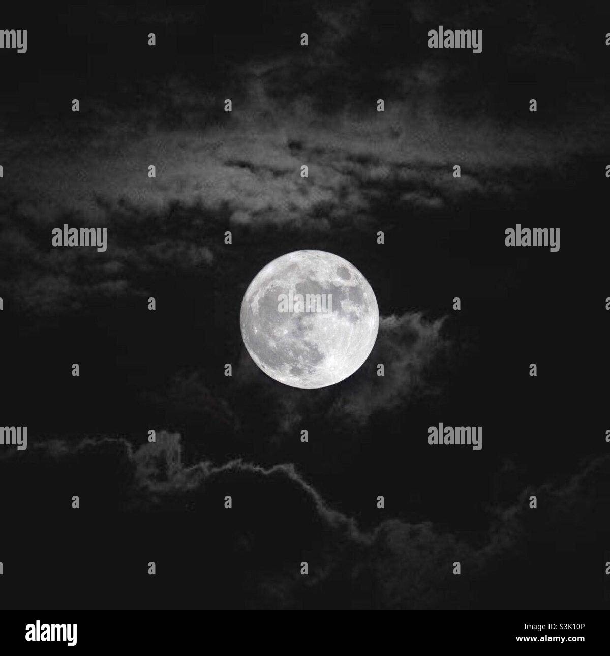 Nice moonlight hi-res stock photography and images - Alamy