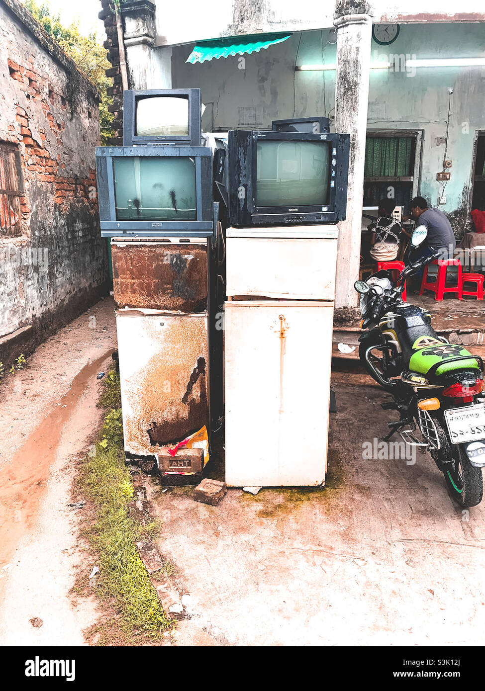 Shop work hi-res stock photography and images - Alamy