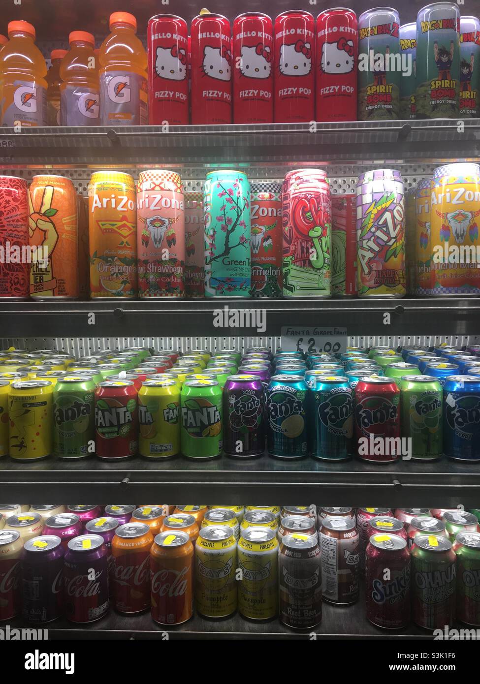 Fanta cans hi-res stock photography and images - Alamy
