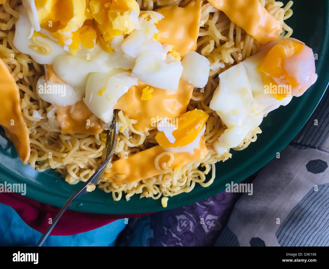 Quick noodle snack Stock Photo - Alamy