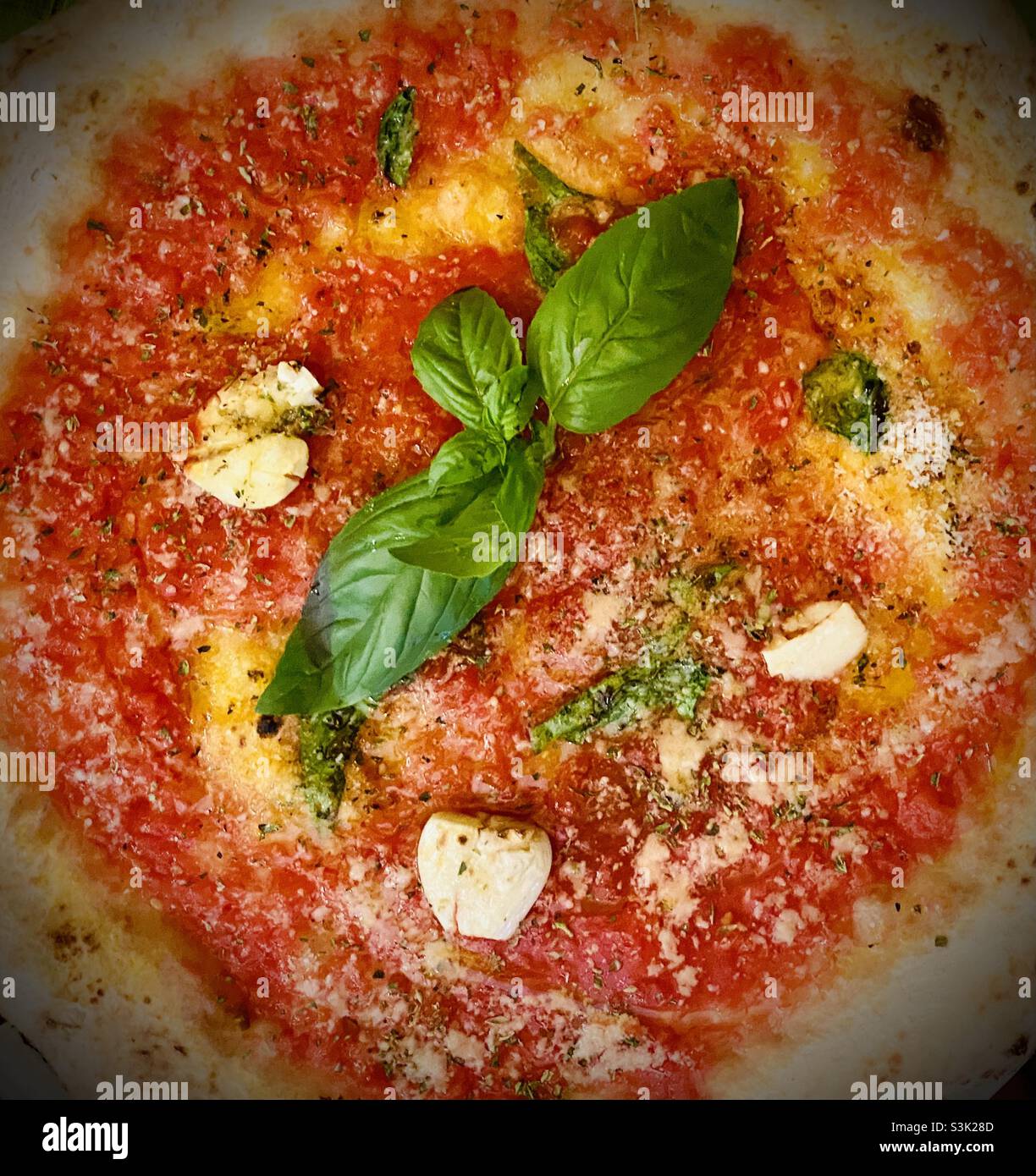 Authentic italian pizza hi-res stock photography and images - Alamy