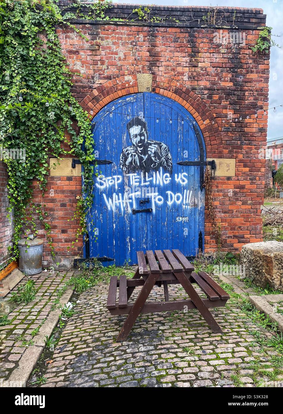 Street art Sheffield Stock Photo - Alamy