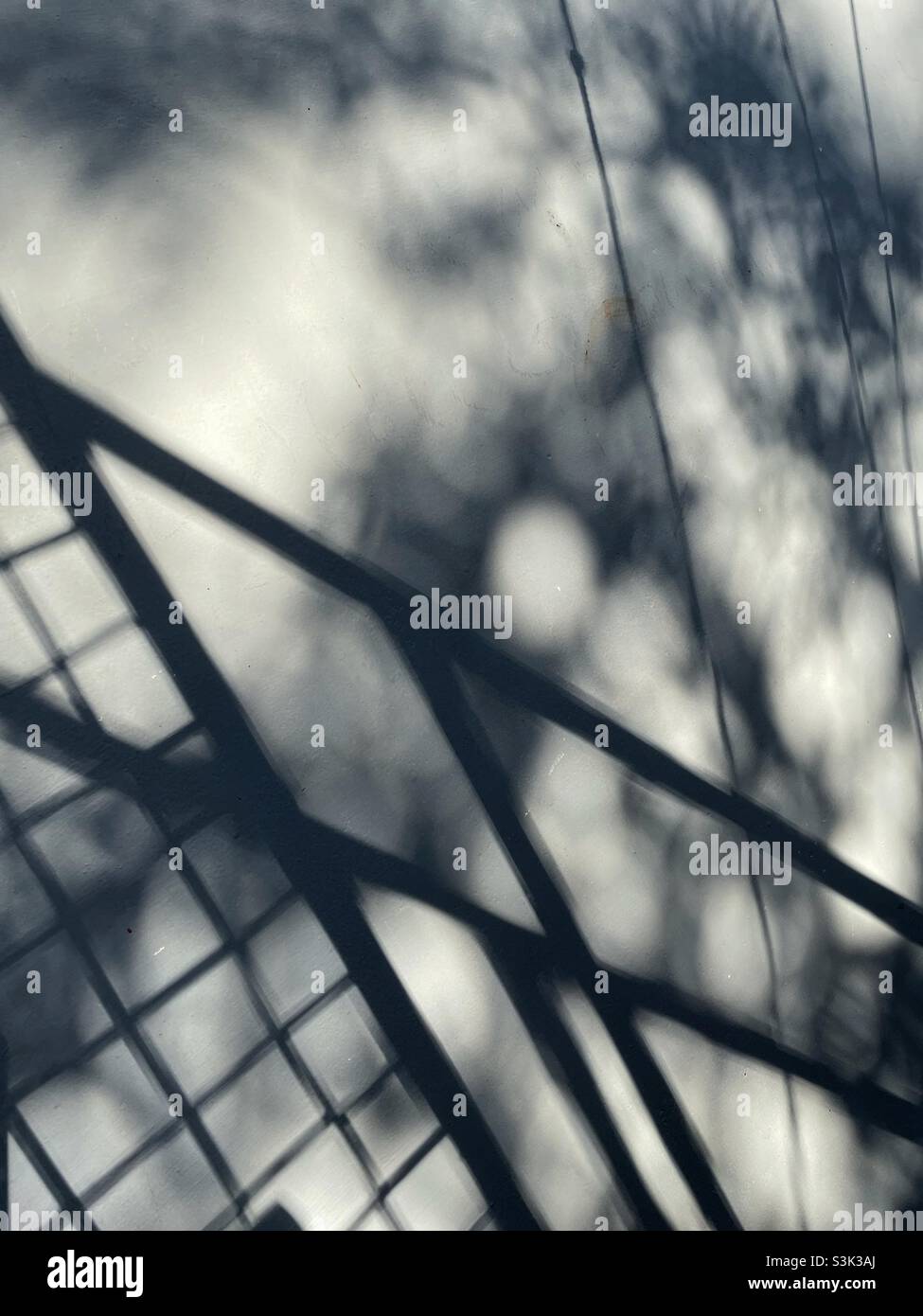 Sunlight falling shadow hi-res stock photography and images - Alamy