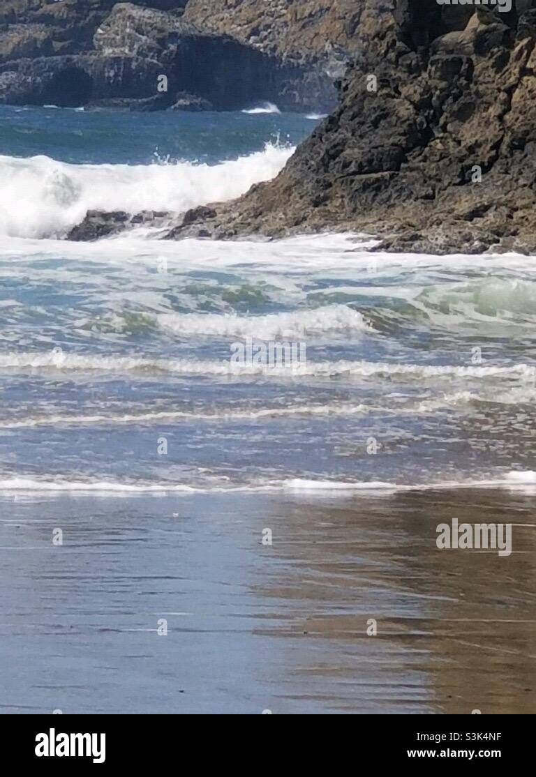 Splash sounds hi-res stock photography and images - Alamy