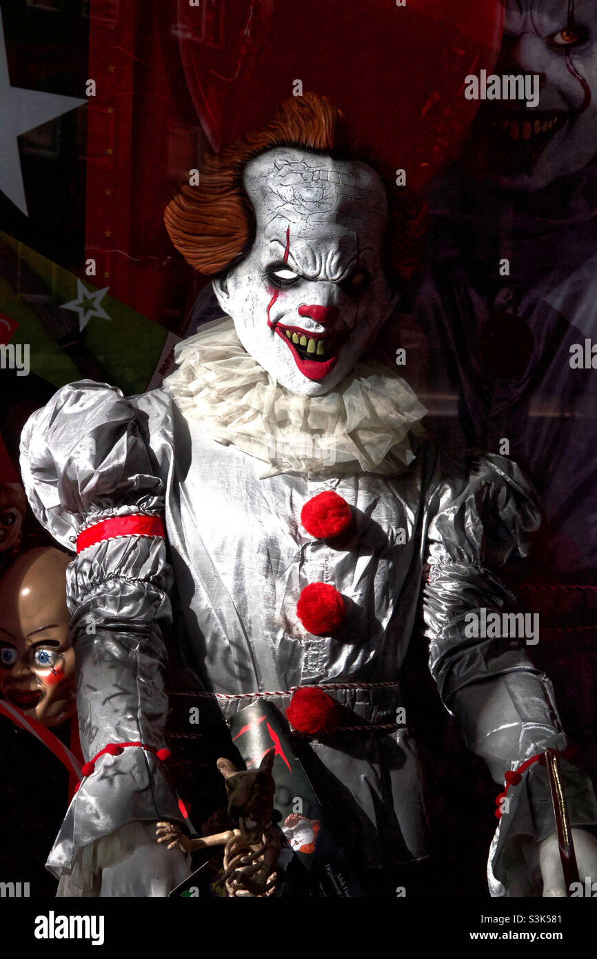 Clown scary hi-res stock photography and images - Alamy