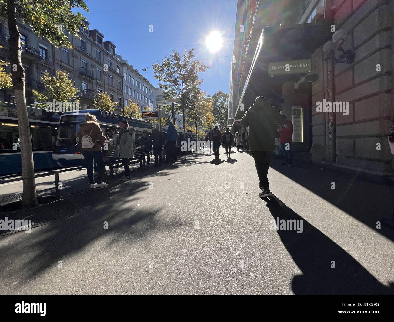 Saturday afternoon town center shopping hi-res stock photography and ...