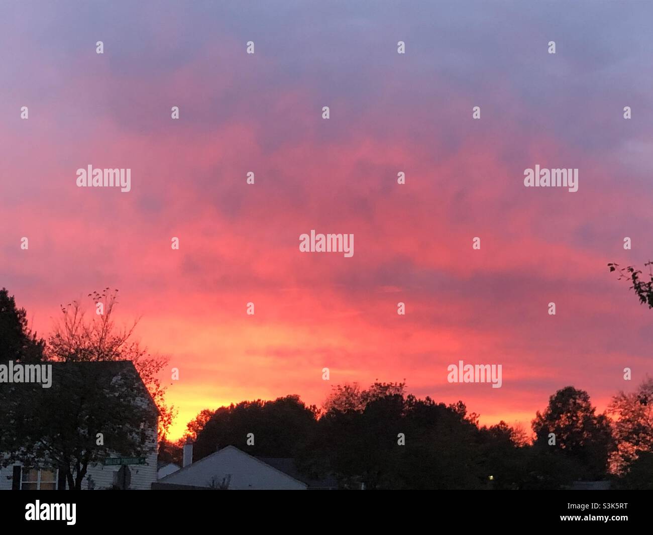 Beautiful fall sky hi-res stock photography and images - Alamy