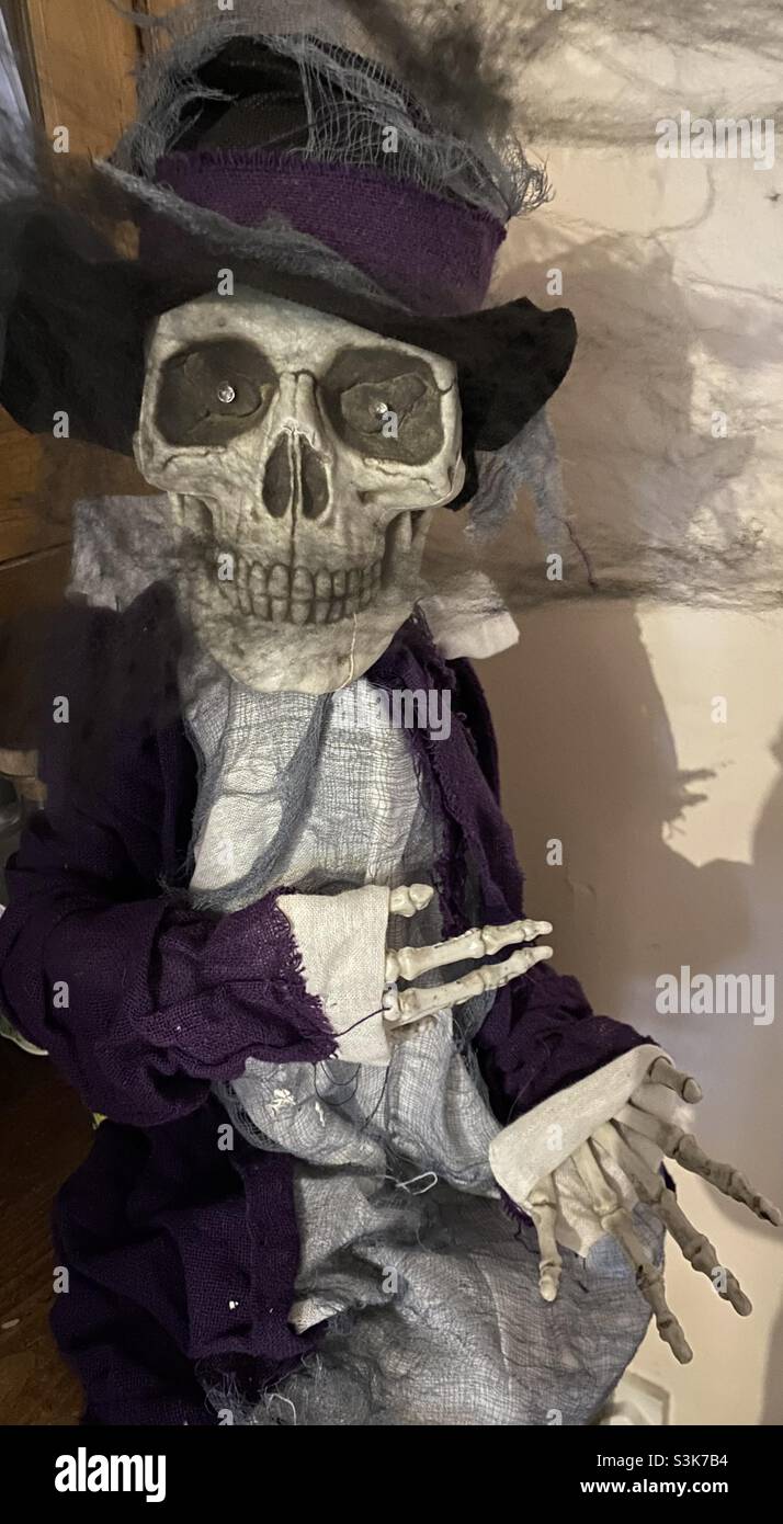 Skeleton screaming hi-res stock photography and images - Alamy