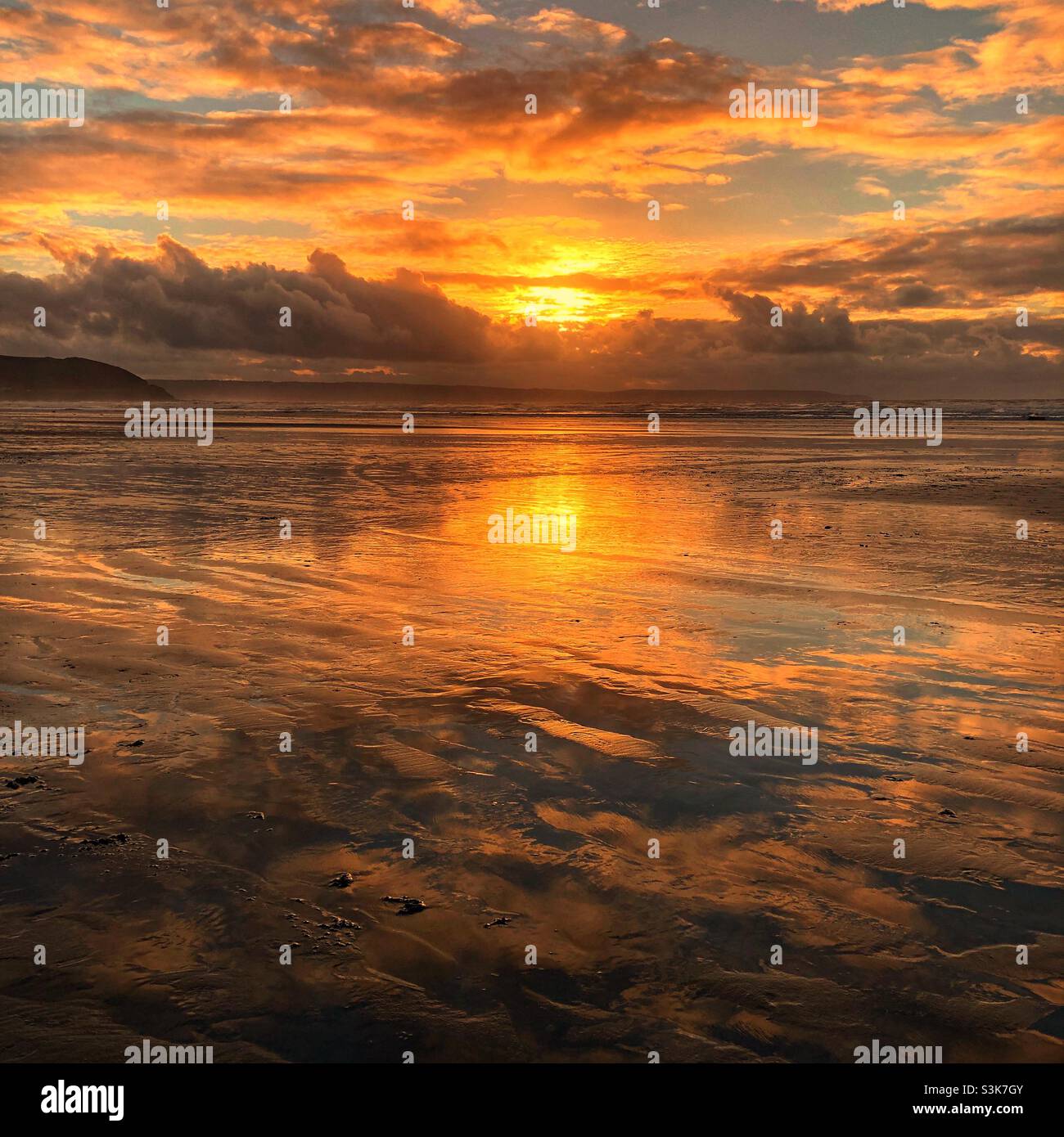 United kingdom sunsets hi-res stock photography and images - Alamy