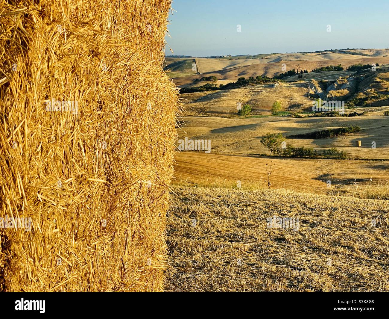 Tuscany rural landscape italy smartphone stock photos and images - Alamy