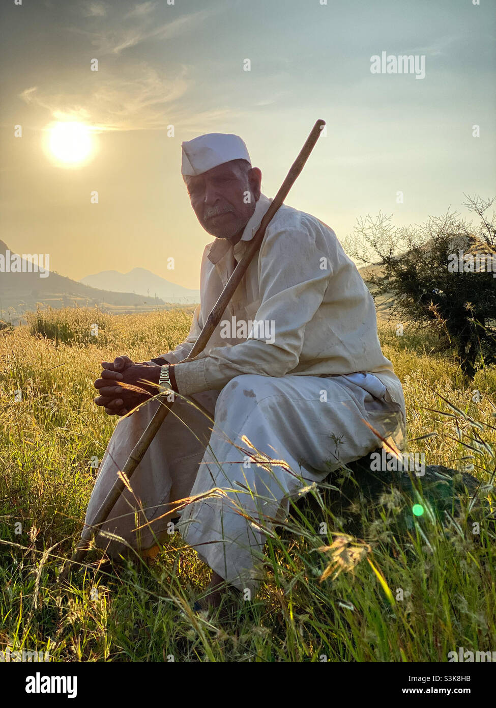 Maharashtra Topi High Resolution Stock Photography and Images - Alamy