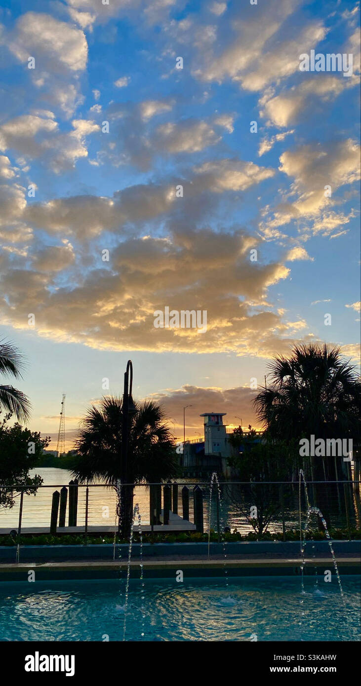 Florida morning hi-res stock photography and images - Alamy