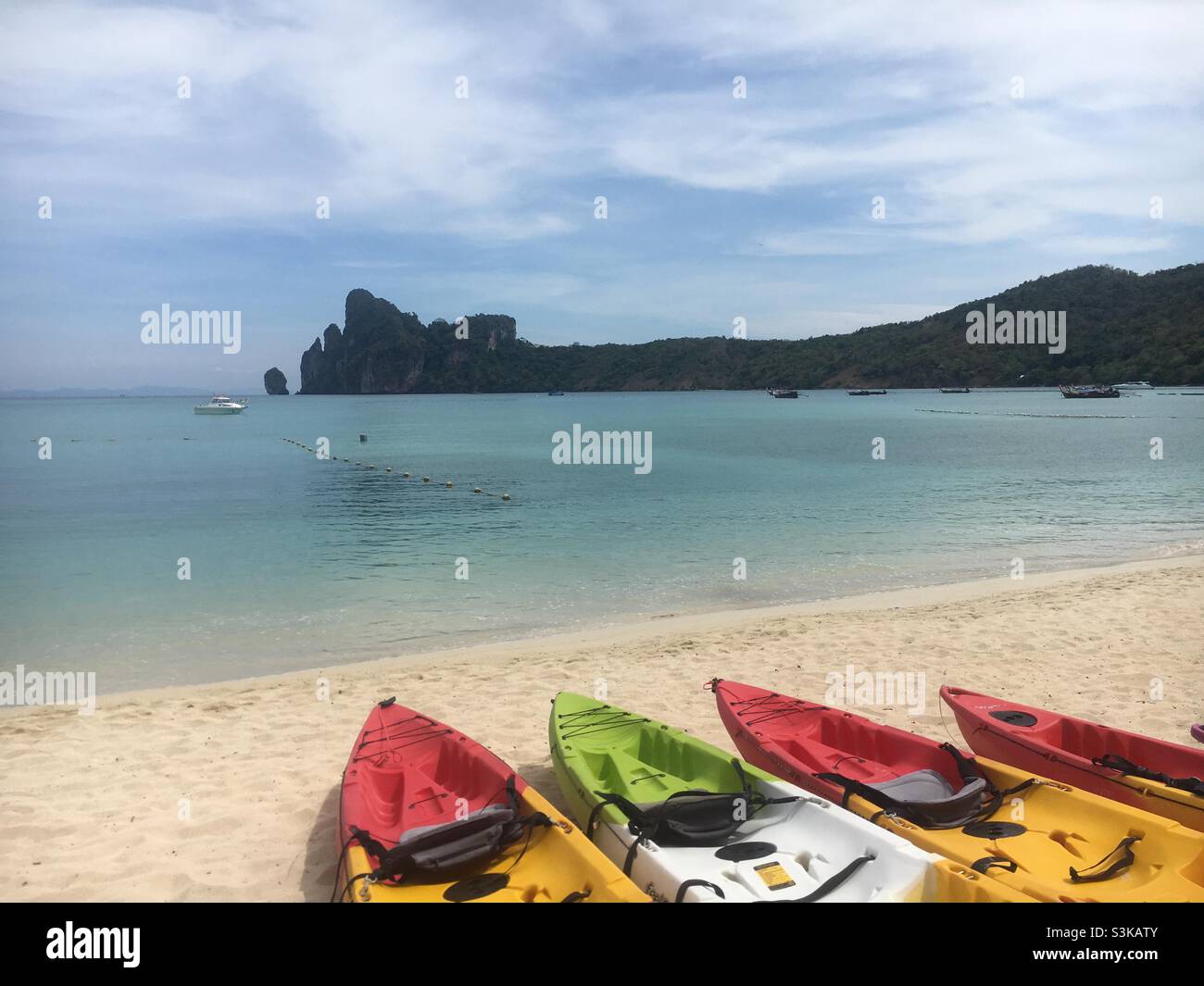 Activities on the beach hi-res stock photography and images - Alamy