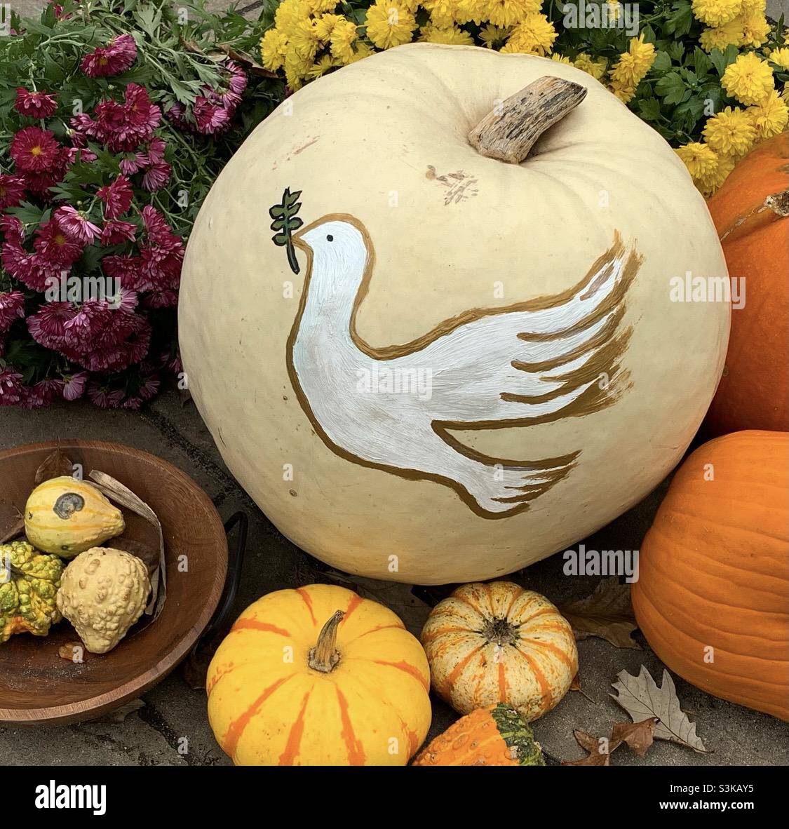 Symbols of peace hi-res stock photography and images - Alamy