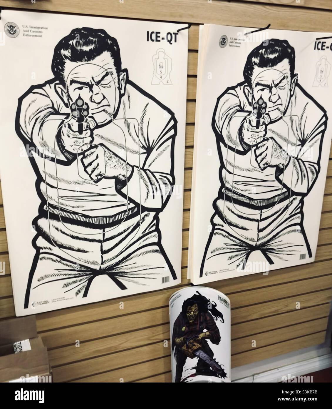 Paper targets for sale at a thrift store in Texas Stock Photo - Alamy