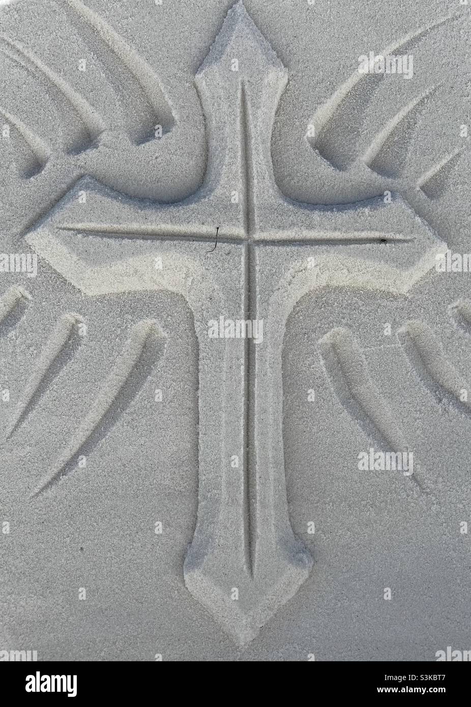Cross etched in sand hi-res stock photography and images - Alamy
