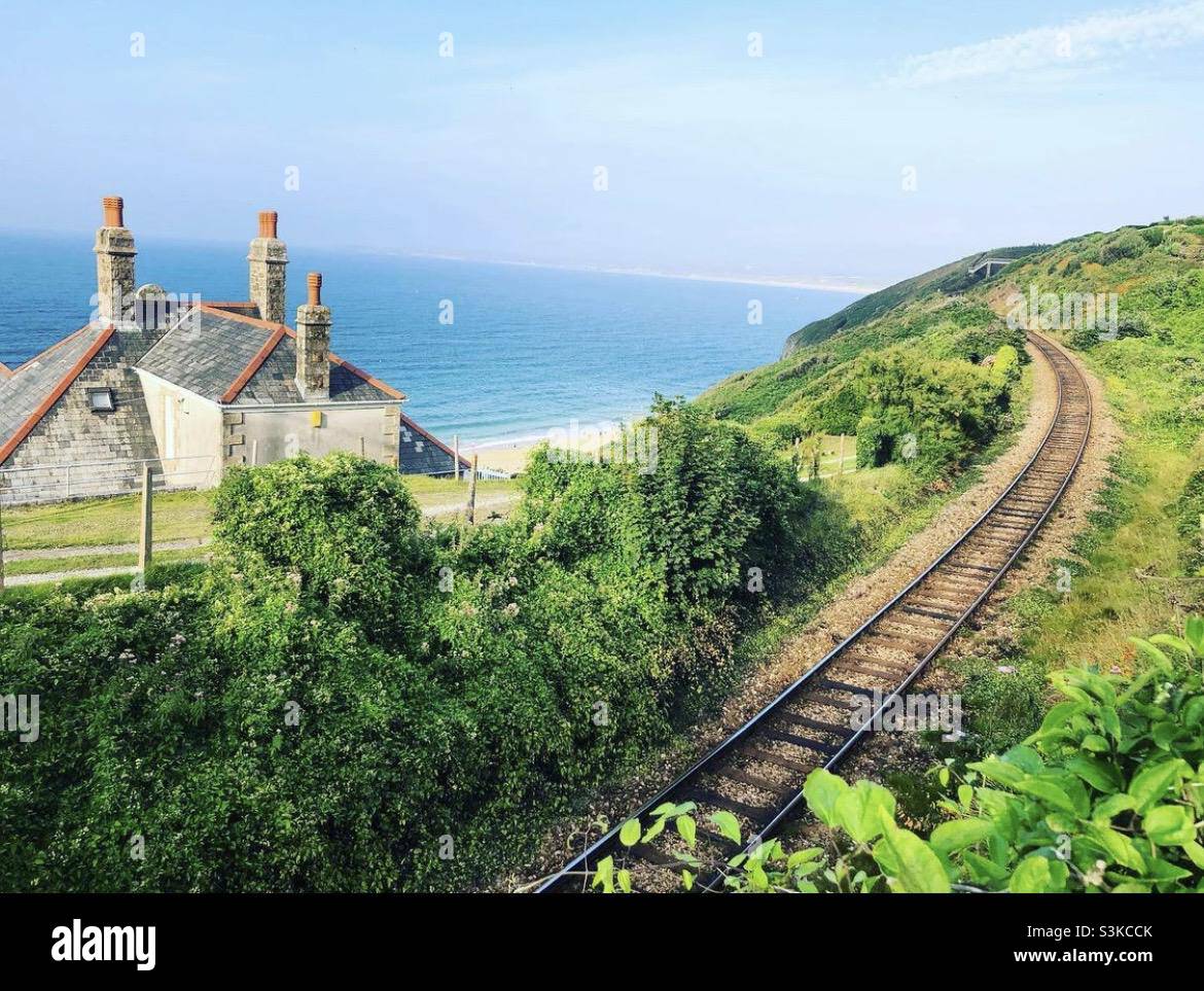 Coastal train track hi-res stock photography and images - Alamy