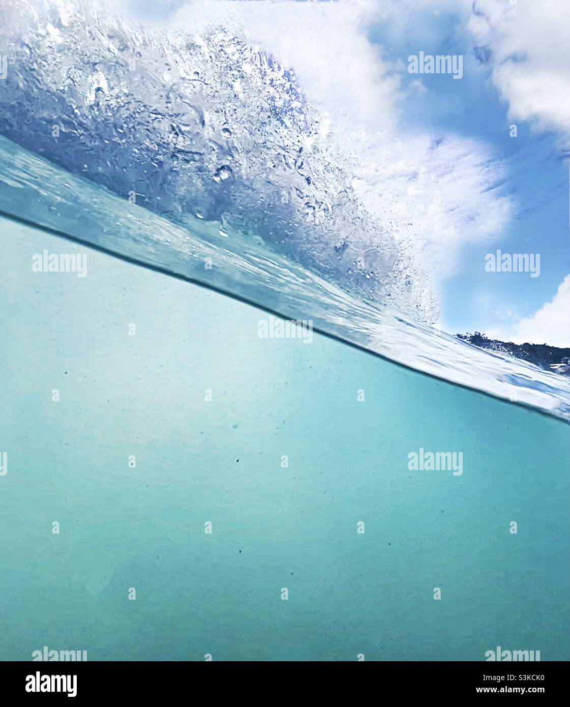 Underwater over water wave hi-res stock photography and images - Alamy