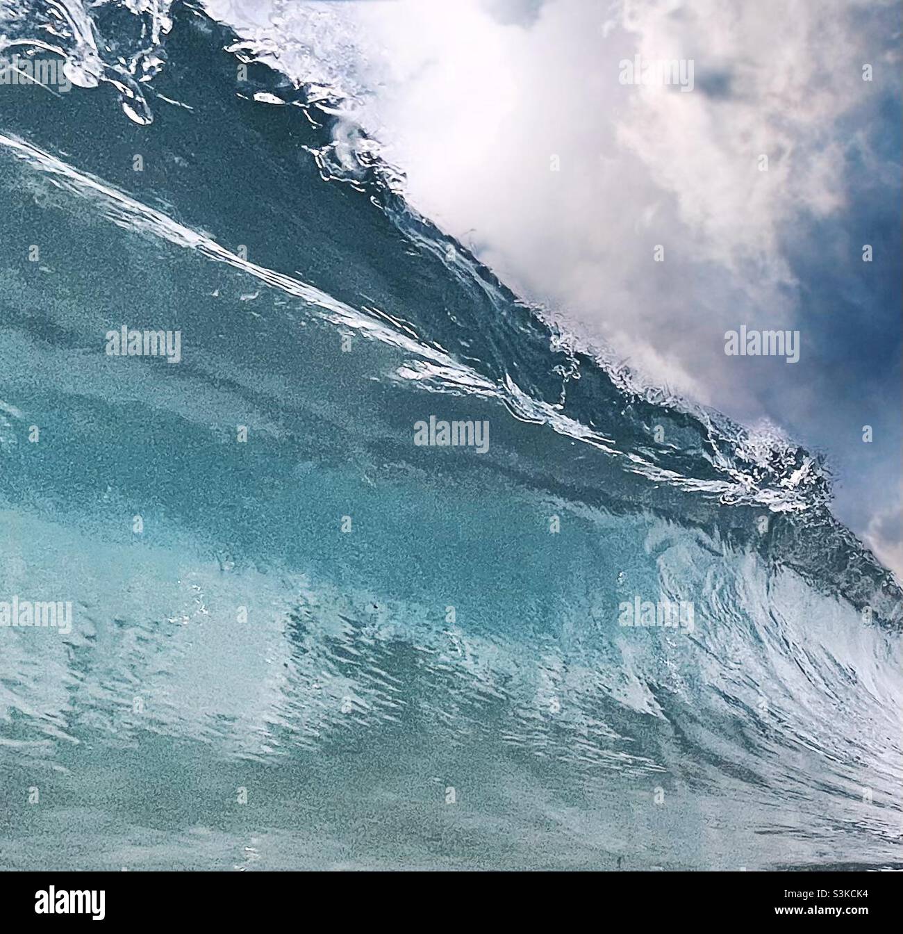 Wave vertical hi-res stock photography and images - Alamy