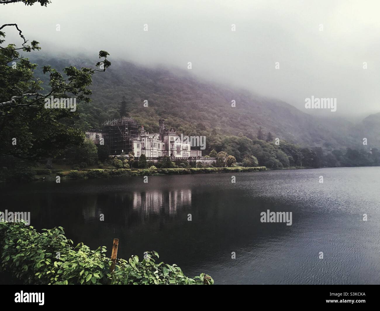 Kylemore castle hi-res stock photography and images - Alamy