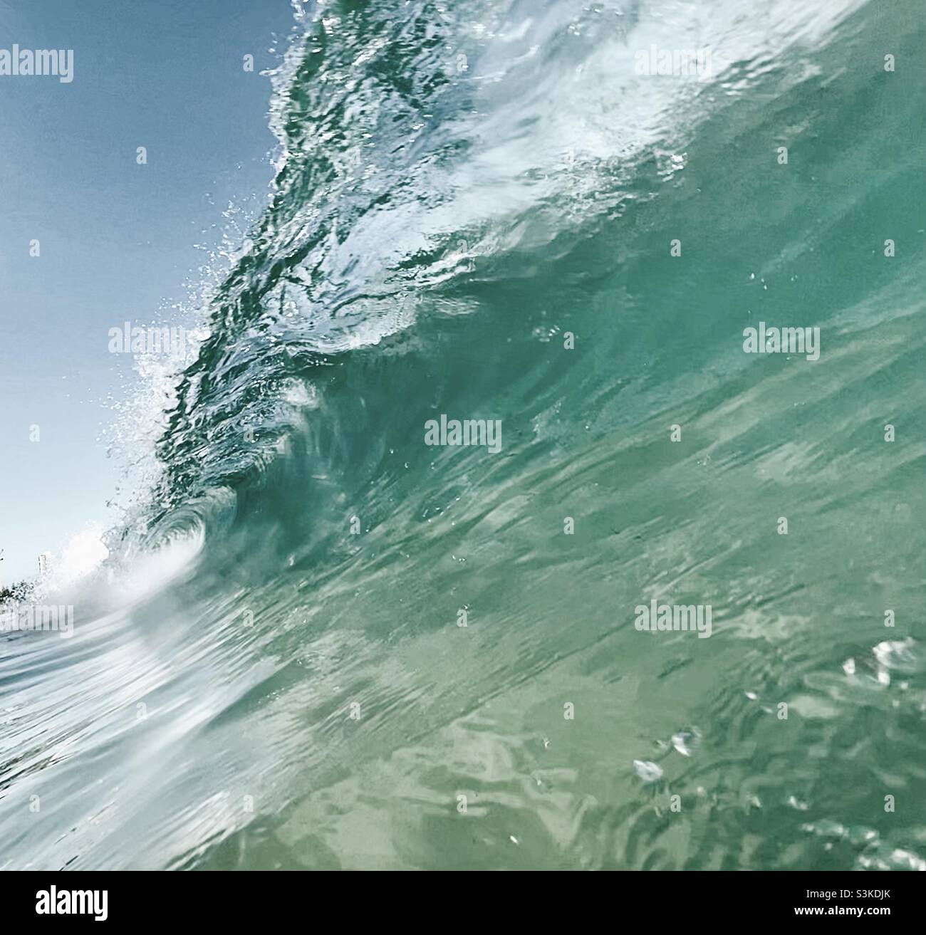 Clear beach wave hi-res stock photography and images - Alamy