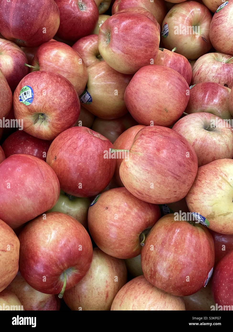 Walmart store fruit hi-res stock photography and images - Alamy