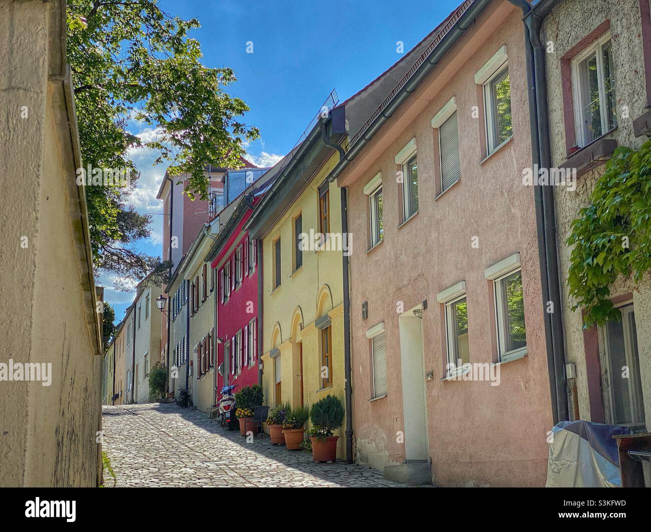 Colorful houses in Freising town near Munich, Germany Stock Photo - Alamy