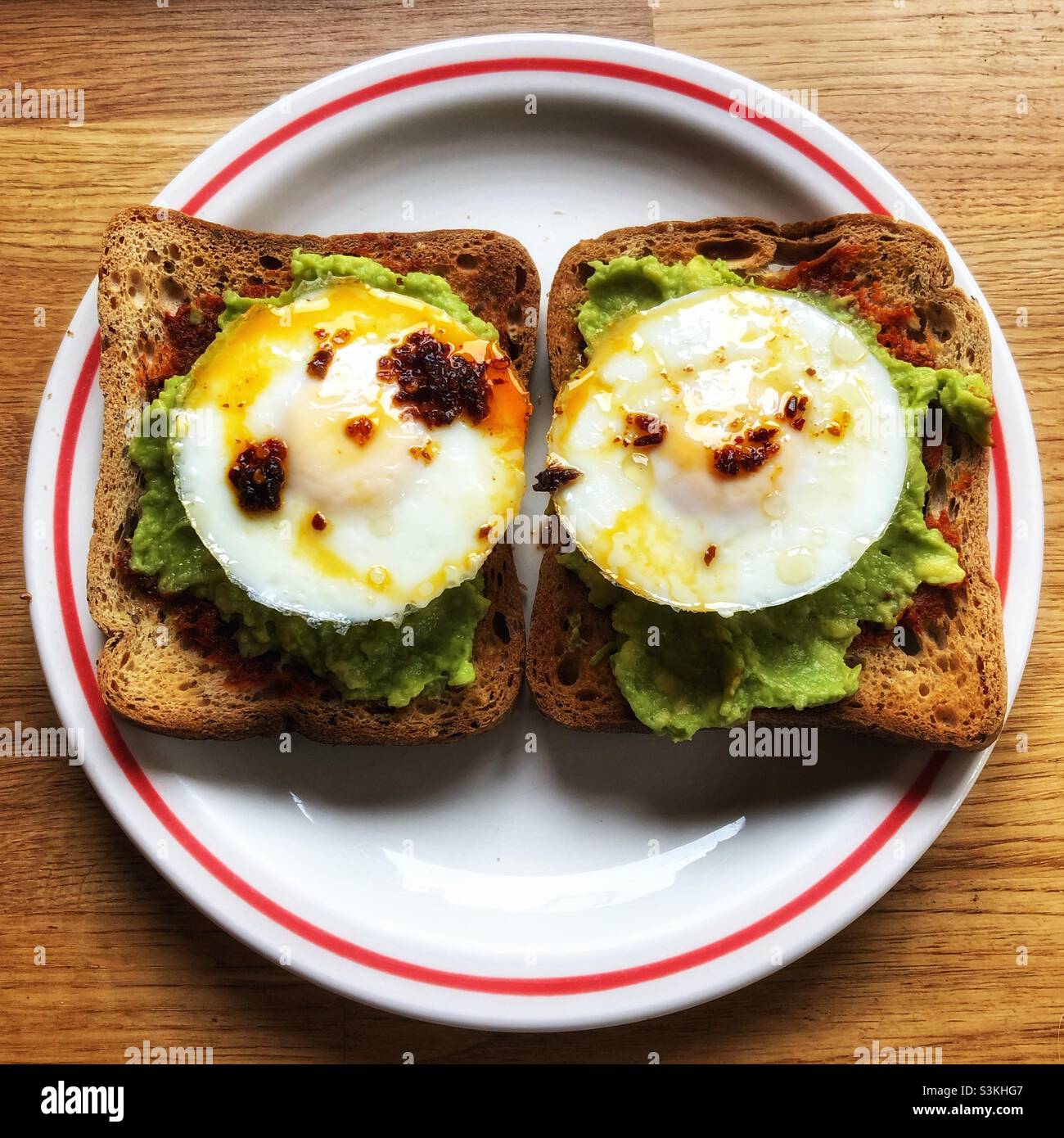 Smashed avocado chilli hi-res stock photography and images - Alamy