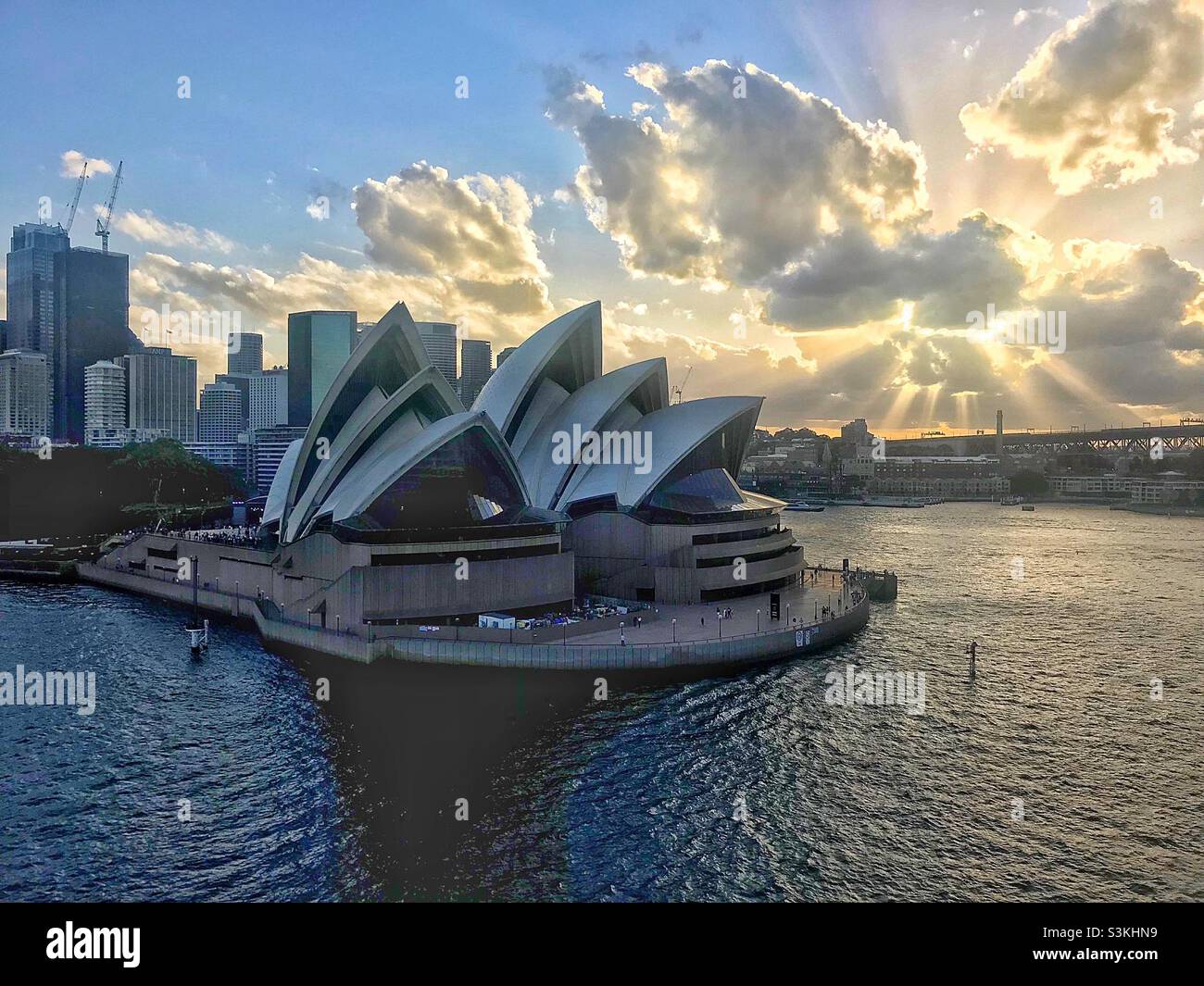 Sydney opera house at sunset hi-res stock photography and images - Alamy